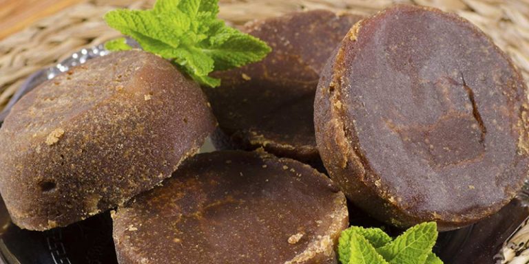 How can we prepare the jaggery